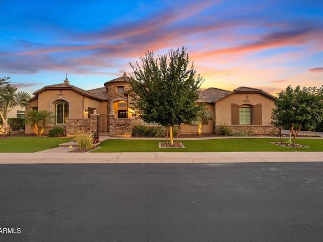 3245 E Knoll Cir, Mesa, AZ 85213