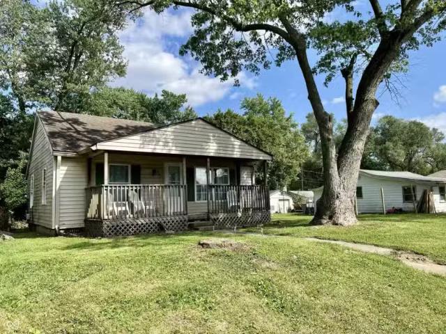 3245 S LOCKBURN ST, INDIANAPOLIS, IN 46221 Single Family Resid.