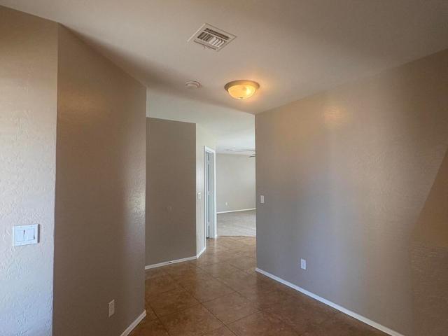 3245 w santa cruz avenue w