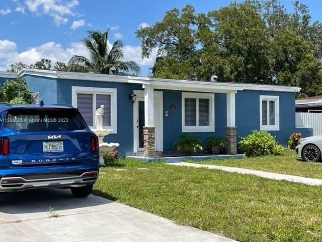3245 98th St NW, Miami, FL 33147