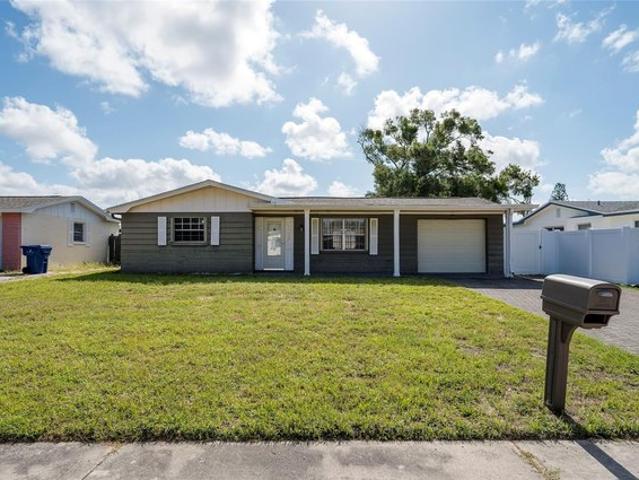 3246 Brookfield Dr, Holiday, FL 34691