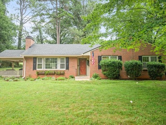 3246 Downing Dr, Lynchburg, VA 24503