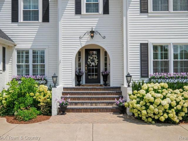 3246 Fieldstone Drive