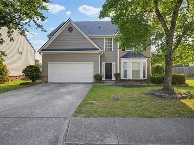 3246 Shady Valley Ln, Loganville, GA 30052