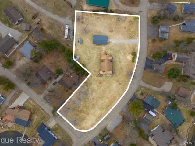 3247 Comanche Trail