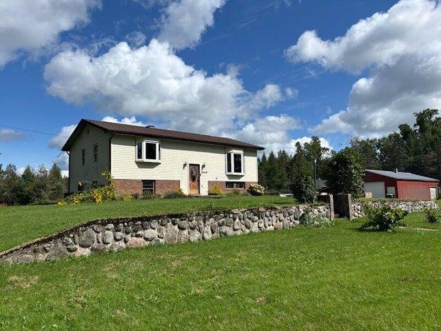 3247 E Gogomain Rd, Pickford, MI 49774