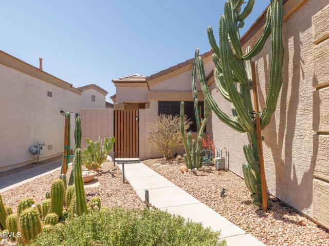 3247 e fremont road