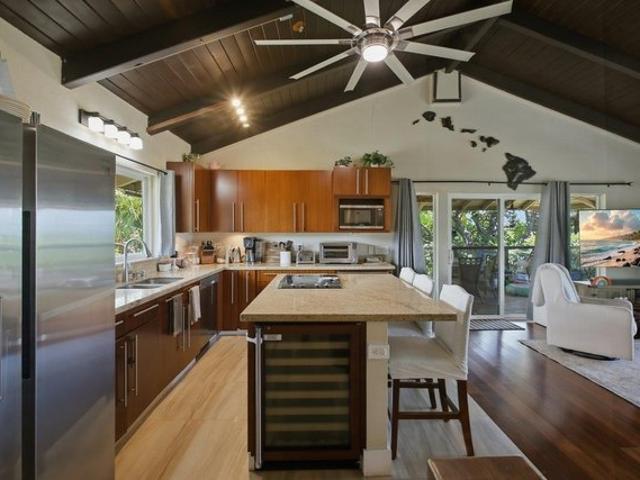 3248 Akala Dr, Kihei, HI 96753