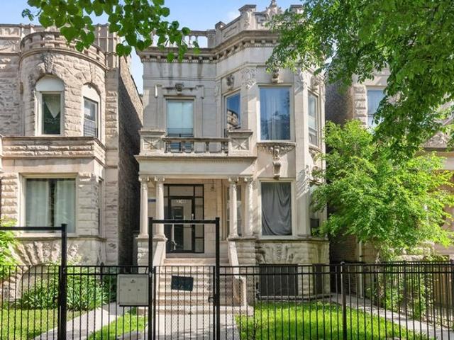3248 W Douglas Blvd, Chicago, IL 60623