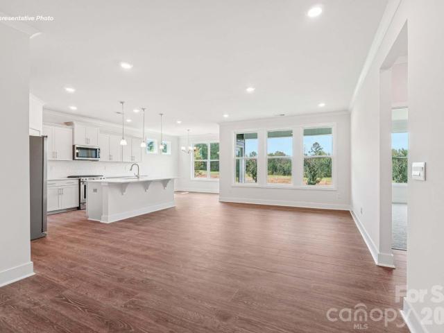3249 Oberon Street