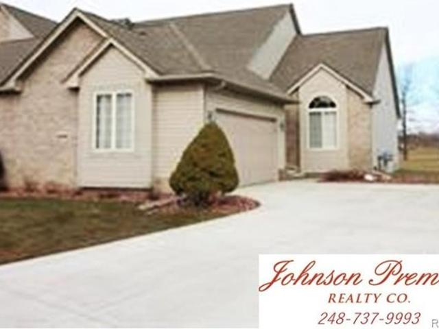 32400 Gateway Dr Unit 3, Romulus, MI 48174