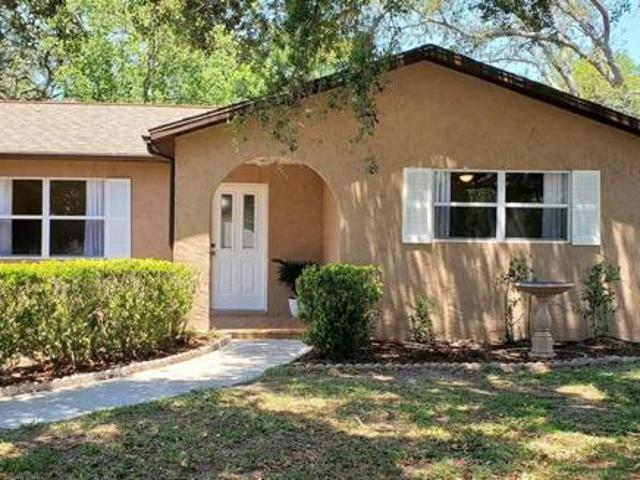 3240 Bluffview Dr, Spring Hill, FL 34609