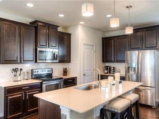 3240 E Whitestone Blvd # 17