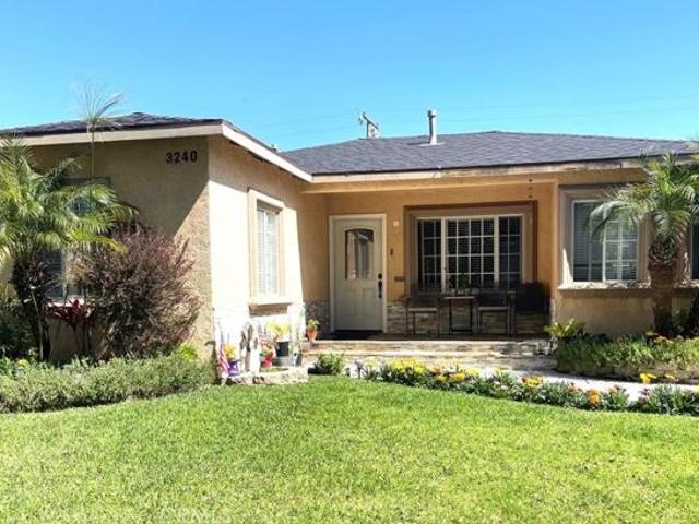 3240 Fashion Ave, Long Beach, CA 90810