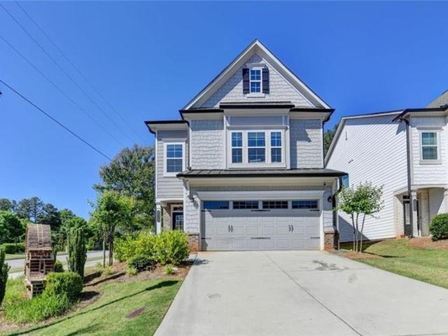 3240 Herald Dr, Scottdale, GA 30079