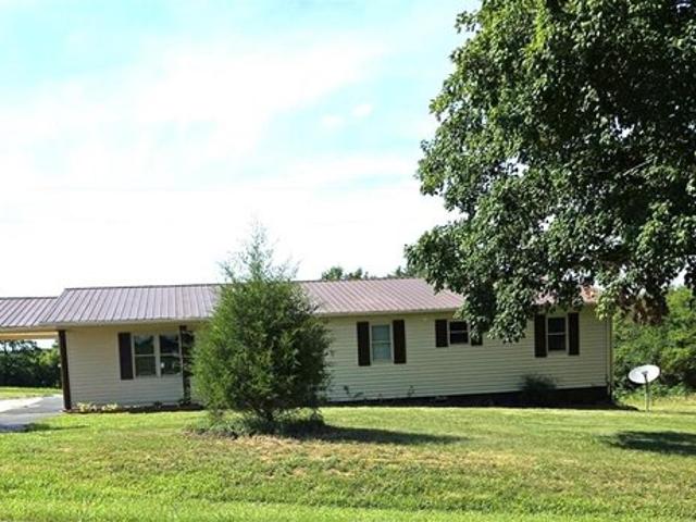 3240 Poplar Spring Rd, Glasgow, KY 42141