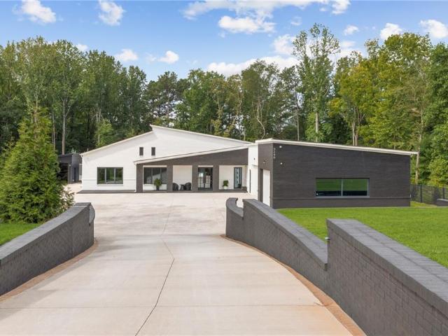 3240 Smithtown Rd, Suwanee, GA 30024 | MLS #7634 | Compass