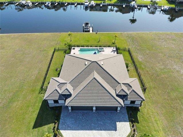 3240 Woodthrush Dr Units 111 & 112, Punta Gorda, FL 33950