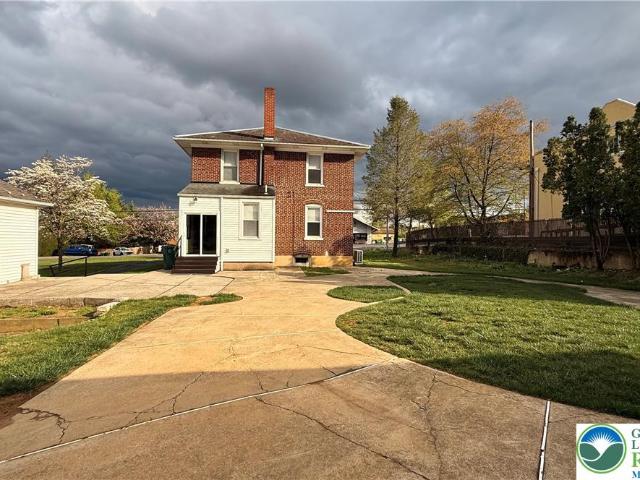 3241 Freemansburg Avenue