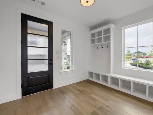 3241 Vaquero Lane