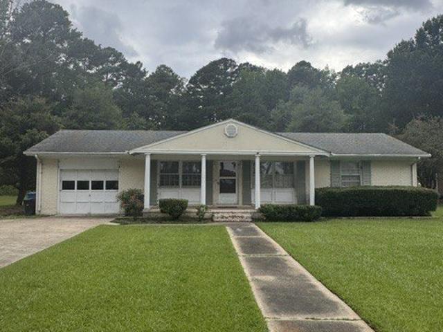 32424 S Main St, Boykins, VA 23827