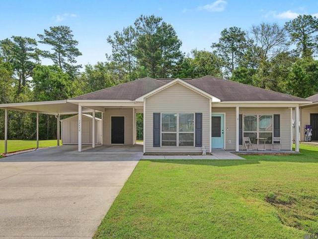 32430 Creek Pointe Dr, Denham Springs, LA 70726