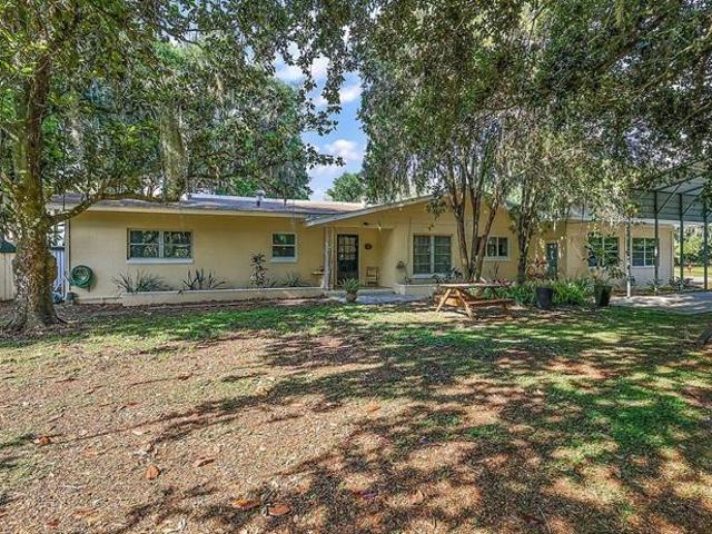 32430 Mabel Ln, Leesburg, FL 34788