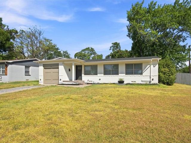 3243 Mayhew Dr, Dallas, TX 75228