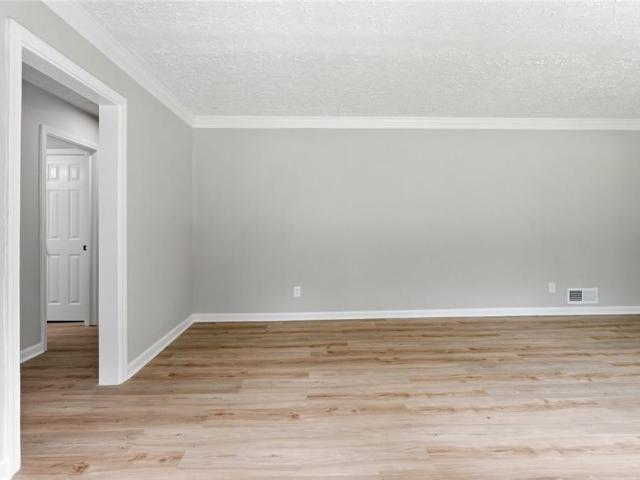 3243 Ardley Road SW