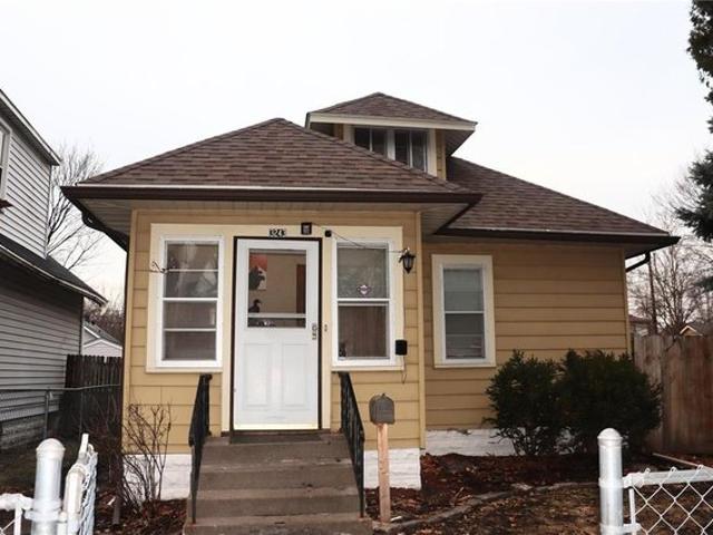 3243 Humboldt Ave N, Minneapolis, MN 55412