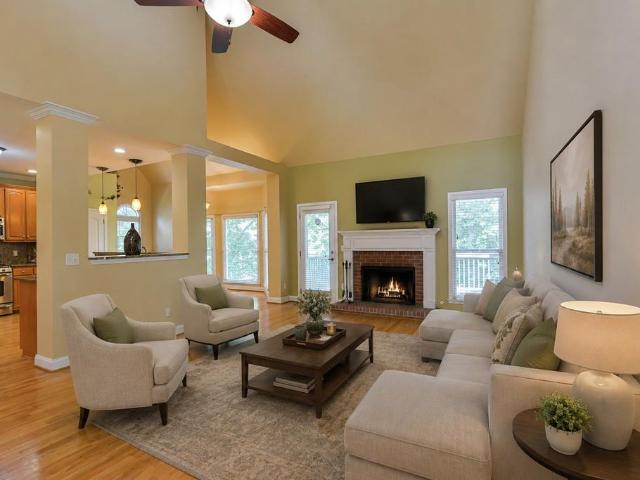 3243 Summer Stream Lane