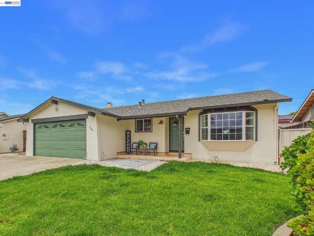 3243 San Pablo Way