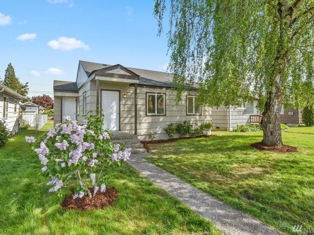 324 28th Ave, Longview, WA 98632