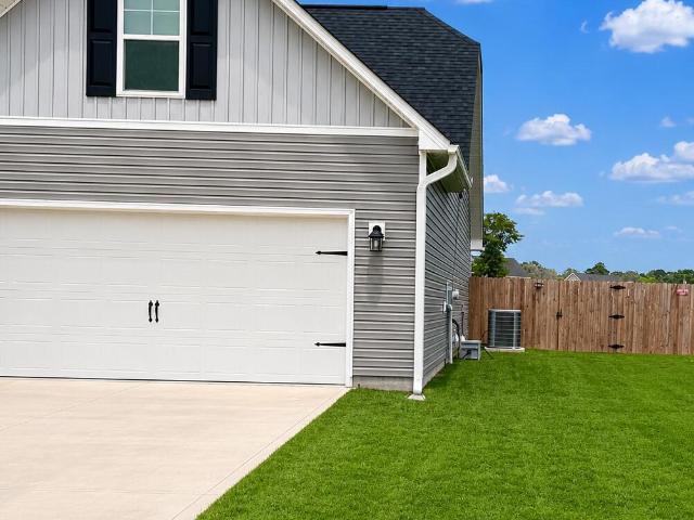 324 Cotton Hl Place
