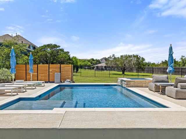 324 Cortaro Dr