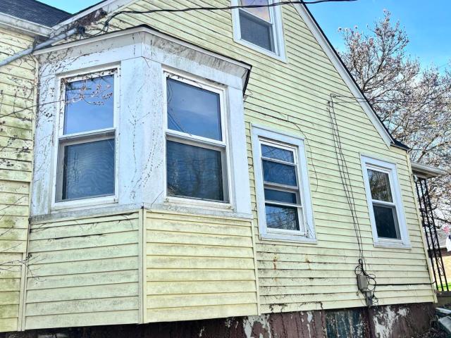 324 Church St