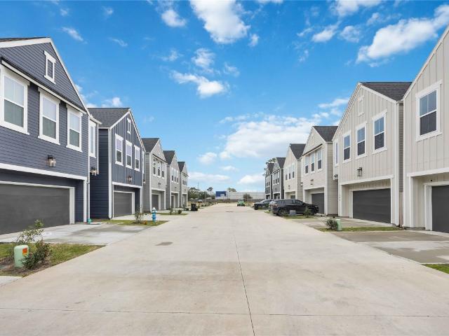 324 Charlock St, Houston, TX 77022 | MLS #18714