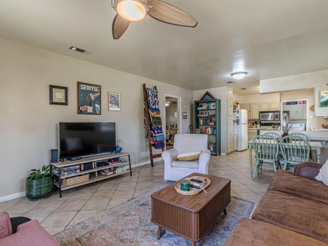 324 Craddock Ave