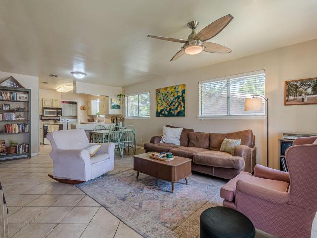 324 Craddock Ave