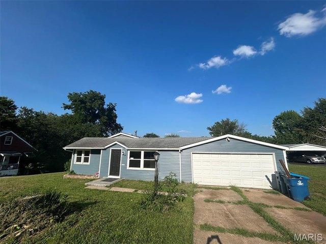 324 Ames Pl, Ferguson, MO 63135