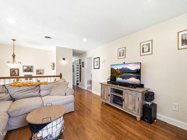 324 Bellehaven Drive
