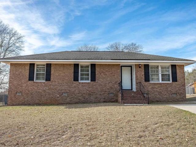 324 Gatlin Dr, Hopkins, SC 29061