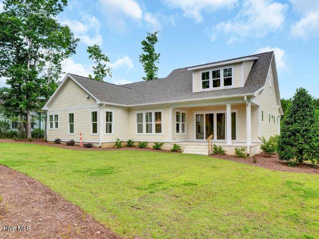 324 Grayhawk Circle