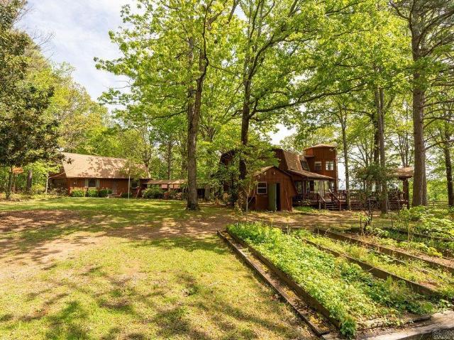 324 Dogwood Trail