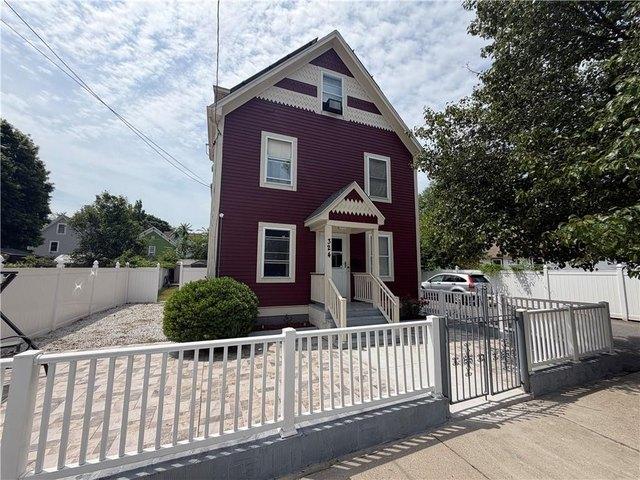 324 Dudley St, Providence, RI 02907
