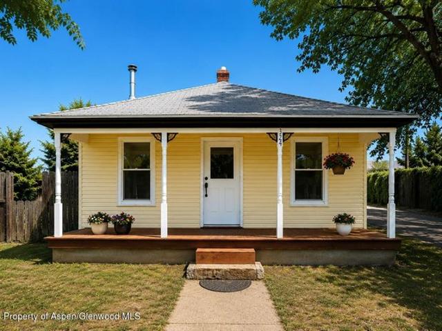 324 E 7th St, Rifle, CO 81650
