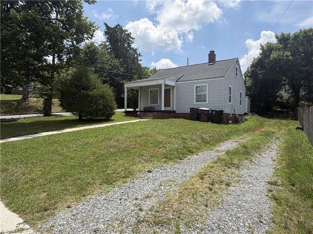 324 E McCulloch St, Greensboro, NC 27406
