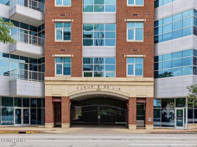 324 E Main St 219