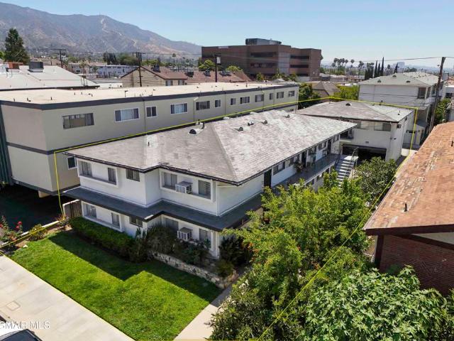 324 E Santa Anita Ave, Burbank, CA 91502 | MLS #225005 VC | Compass