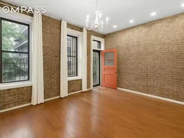 324 East 50th Street, 1 B, New York, NY 10022